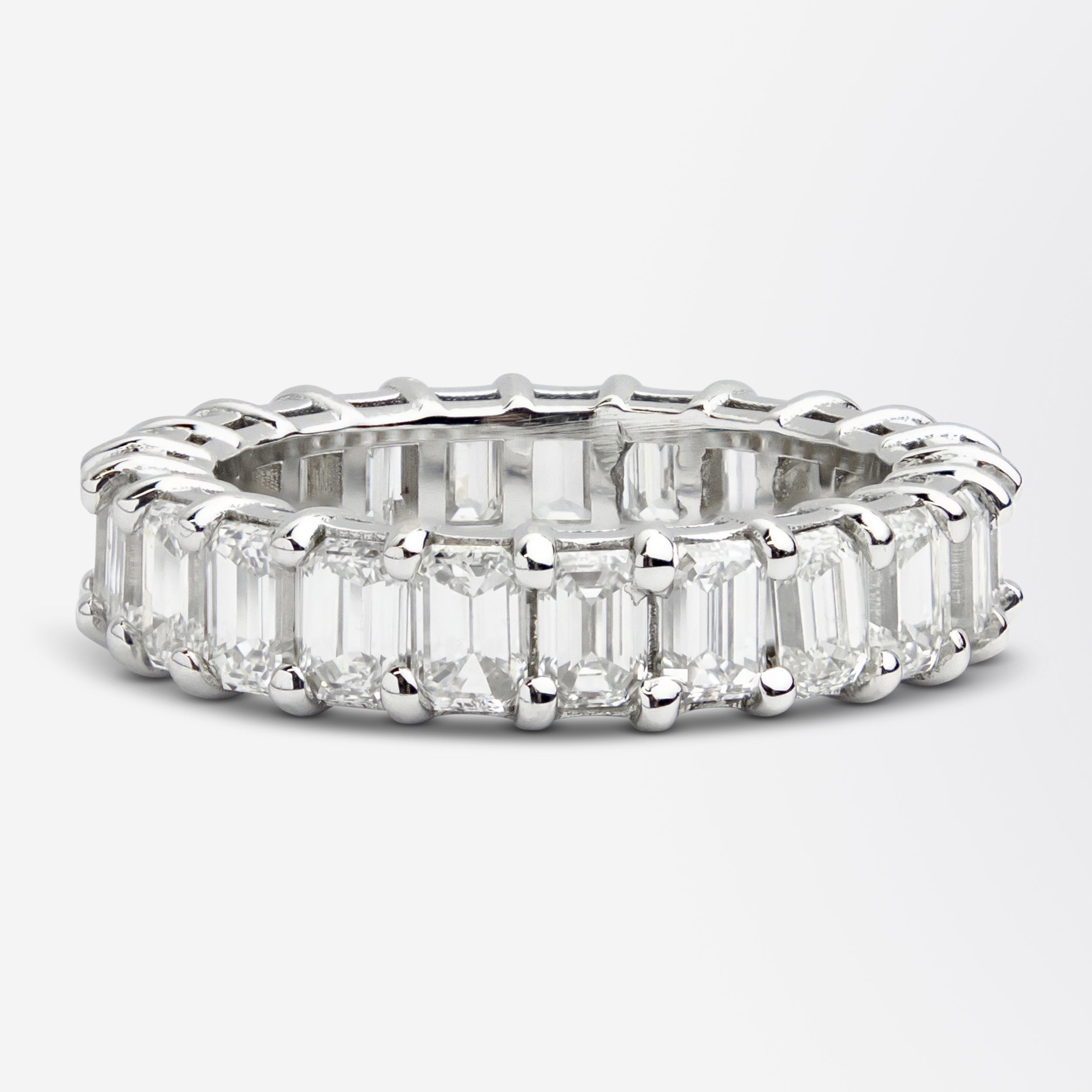 18kt White Gold 'Hall of Mirrors' Diamond Eternity Ring – The Antique Guild